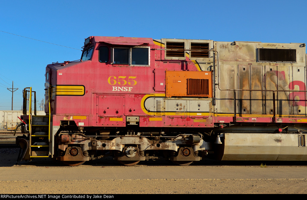 BNSF 655 War Bonnet